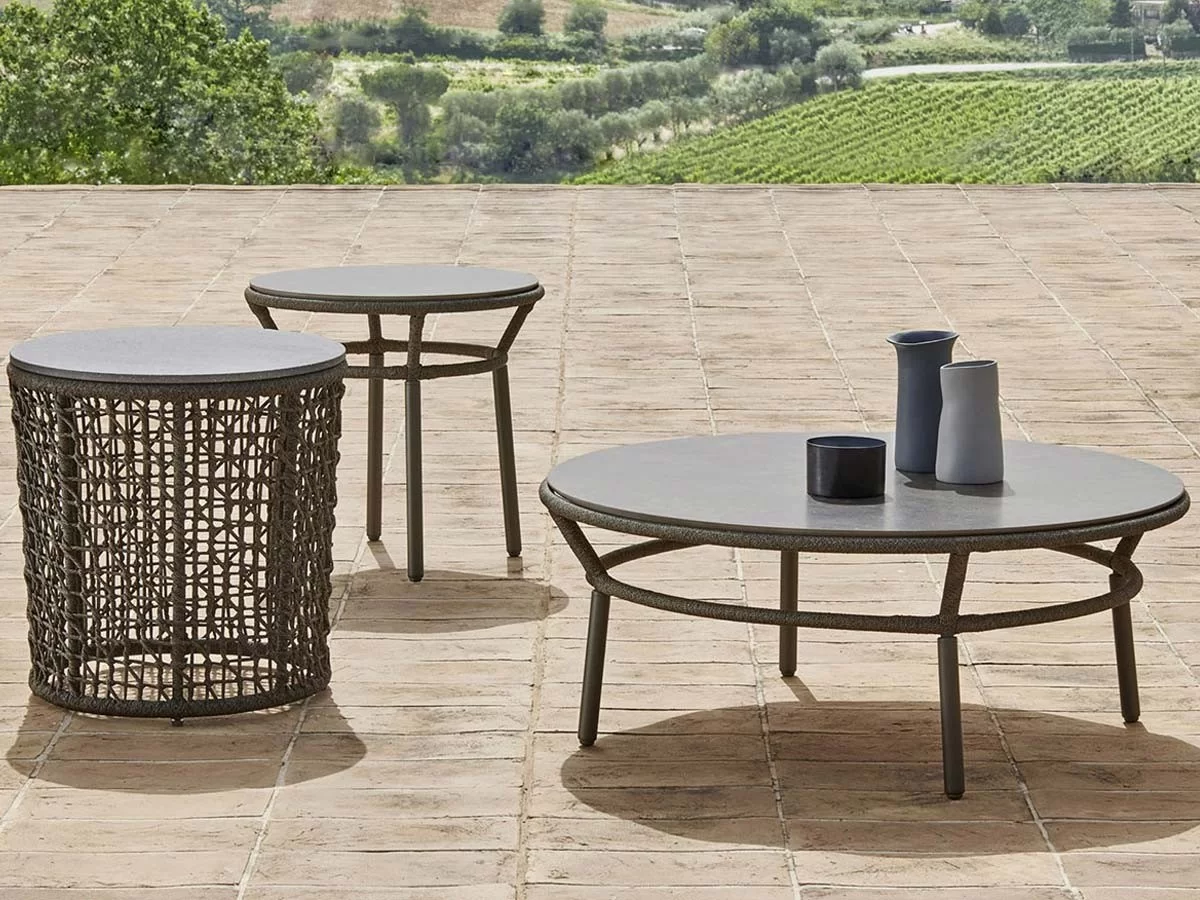 Emma Cross Small Table: the solution for your garden