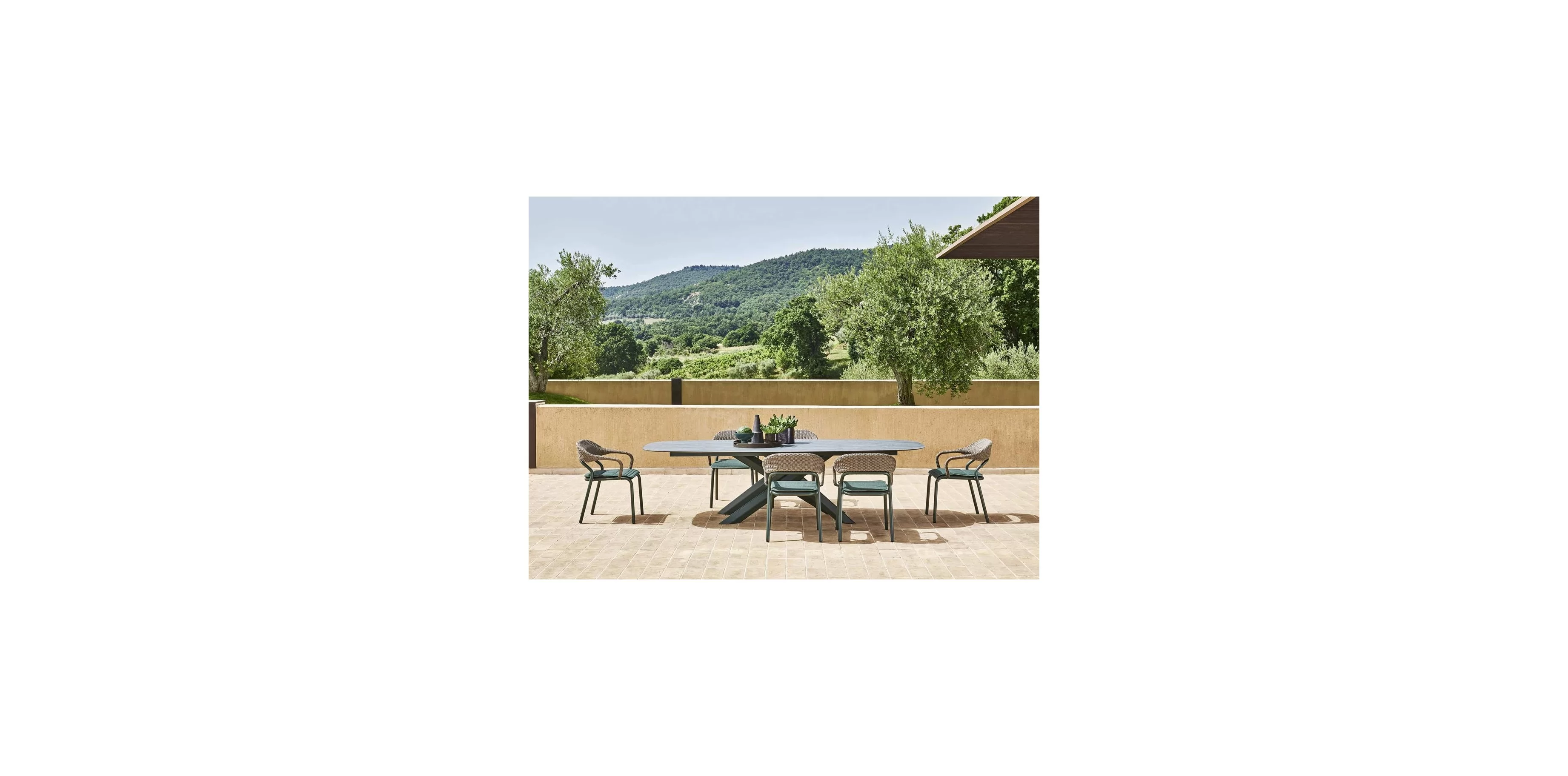 System Star Table at Mobilificio Marchese