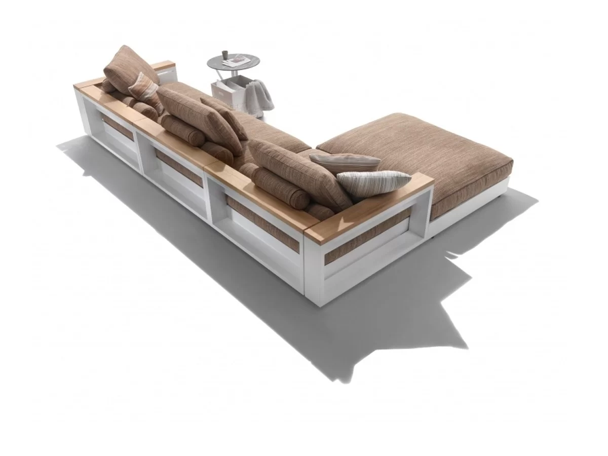 Freeport sofa by Flexform: a modular sofa for your outdoor areas
