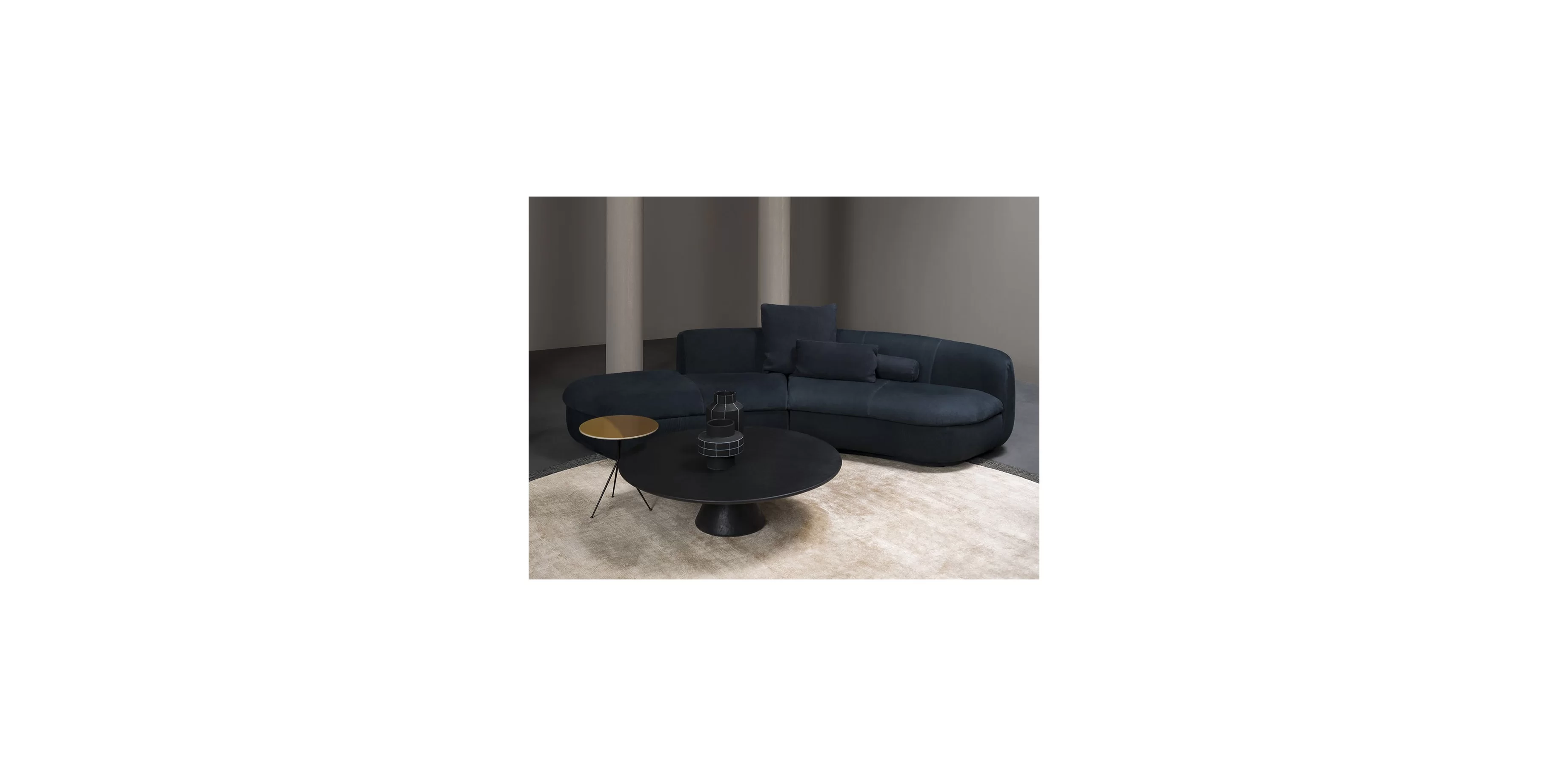 Jove coffee table by Baxter - modern and elegance in one piece of furniture
