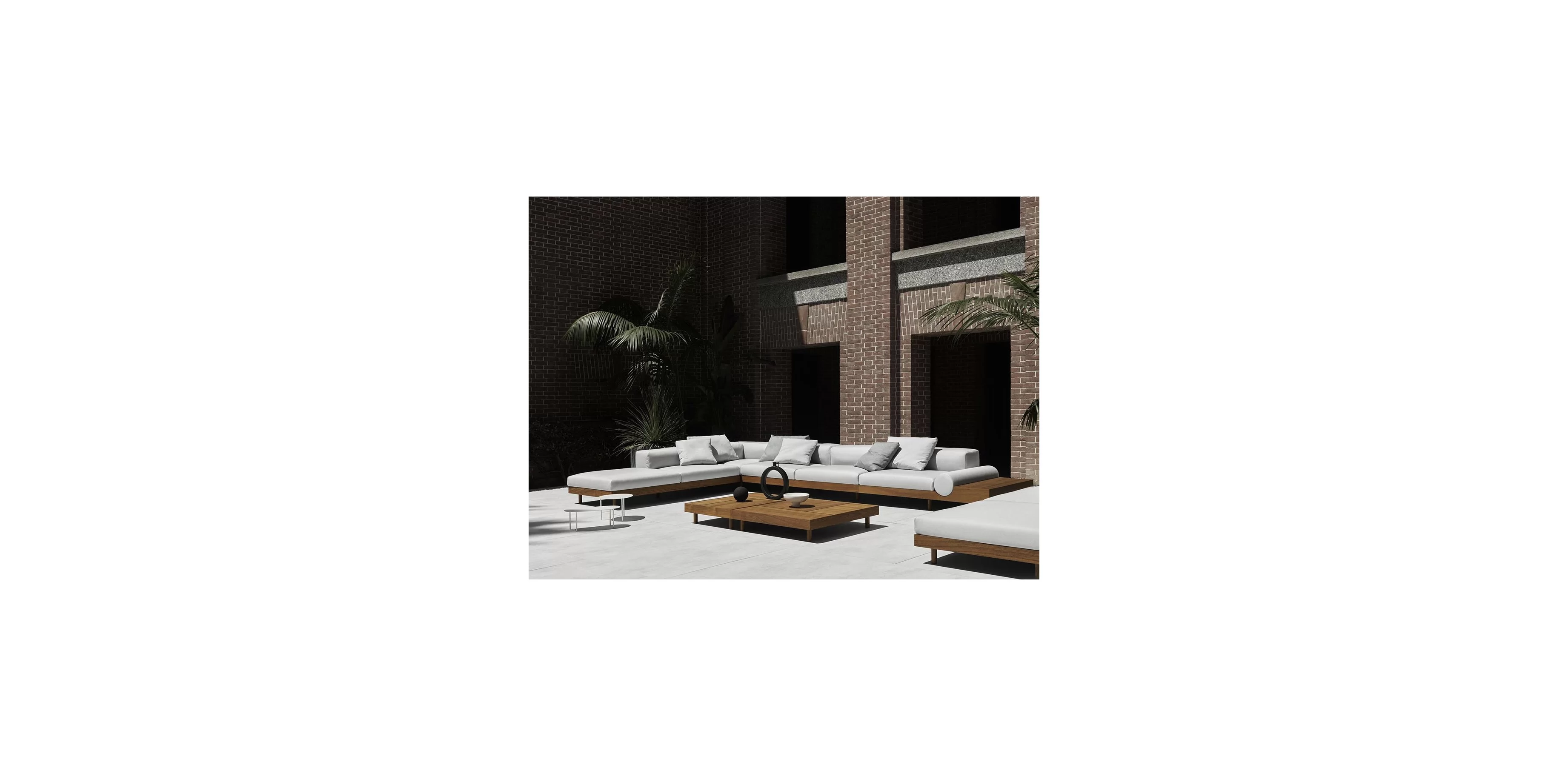 Kasbah sofa: the new frontier of the outdoor sofa