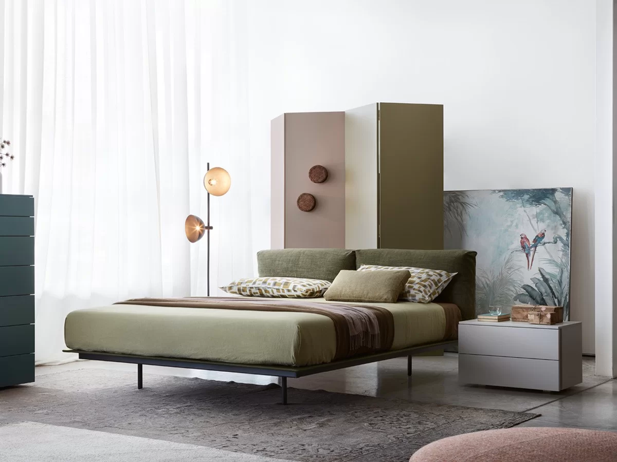 MyNight: a bed by Lema with generous volumes