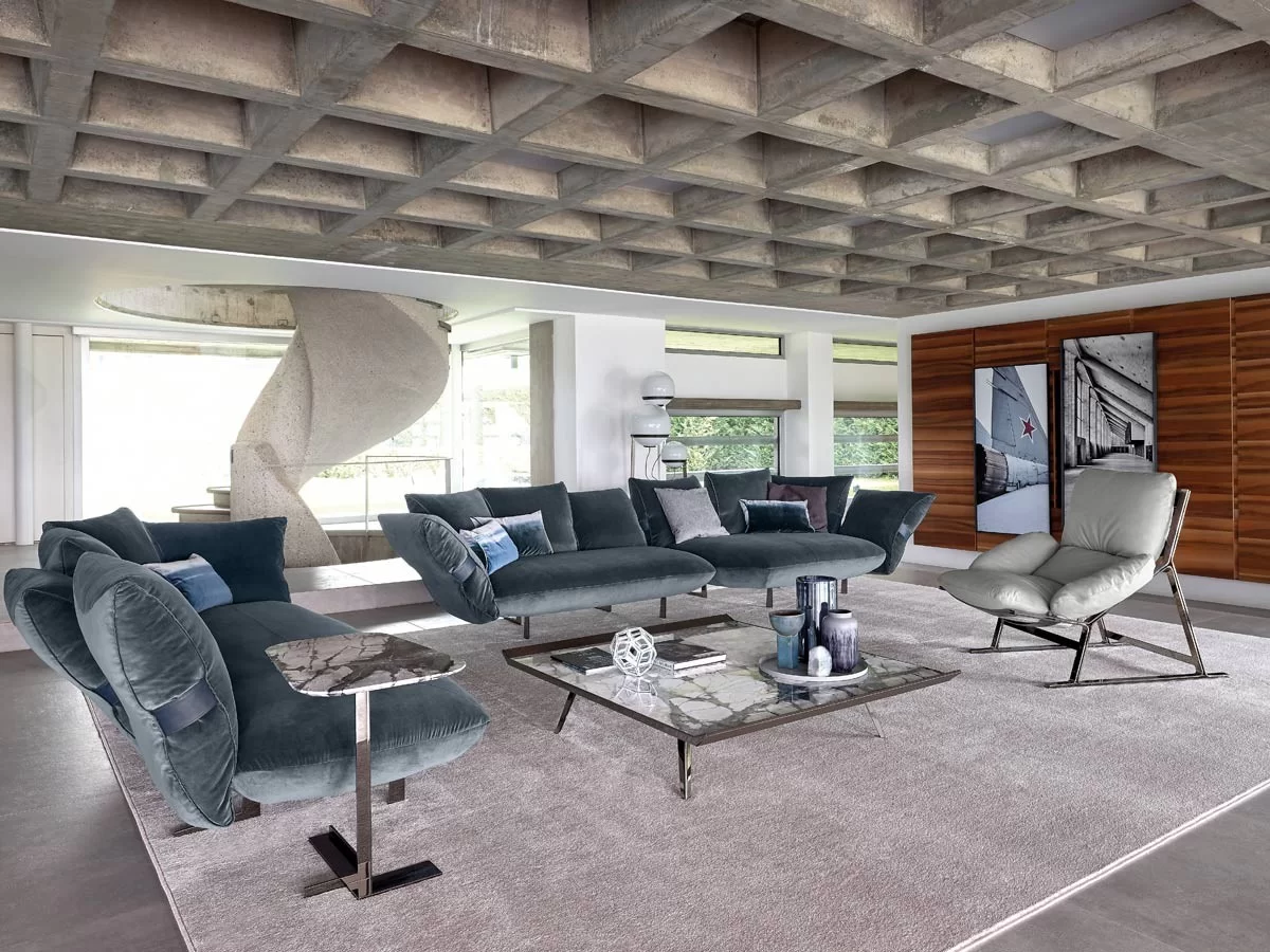 Smooth Operator sofa by Arketipo