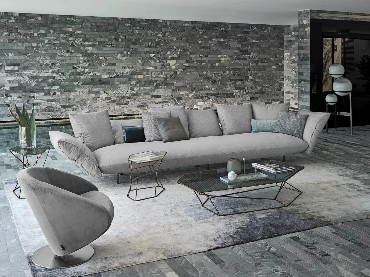 Smooth Operator sofa by Arketipo