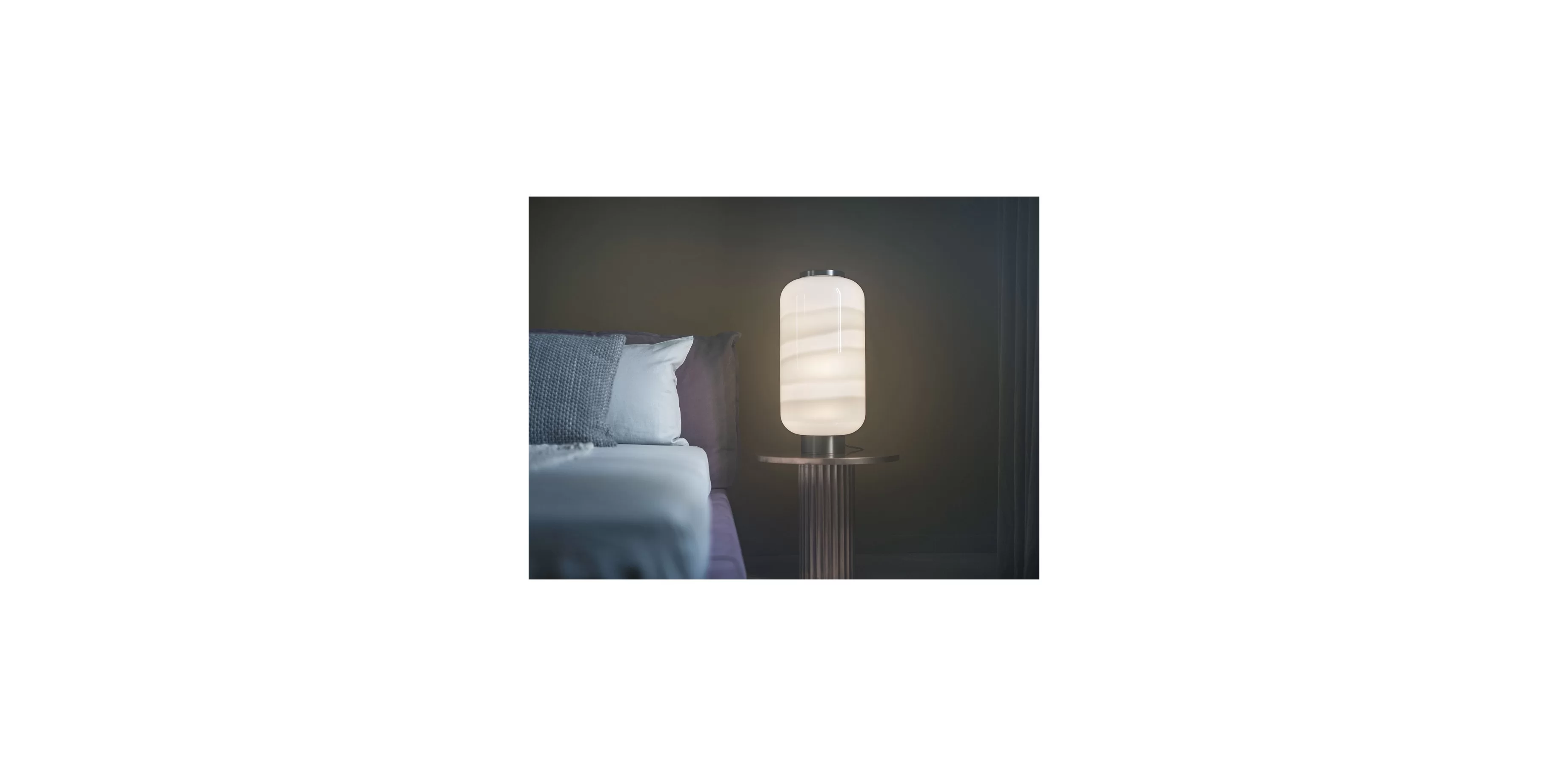 Give your home a special light with the Baxter Haiku lamp