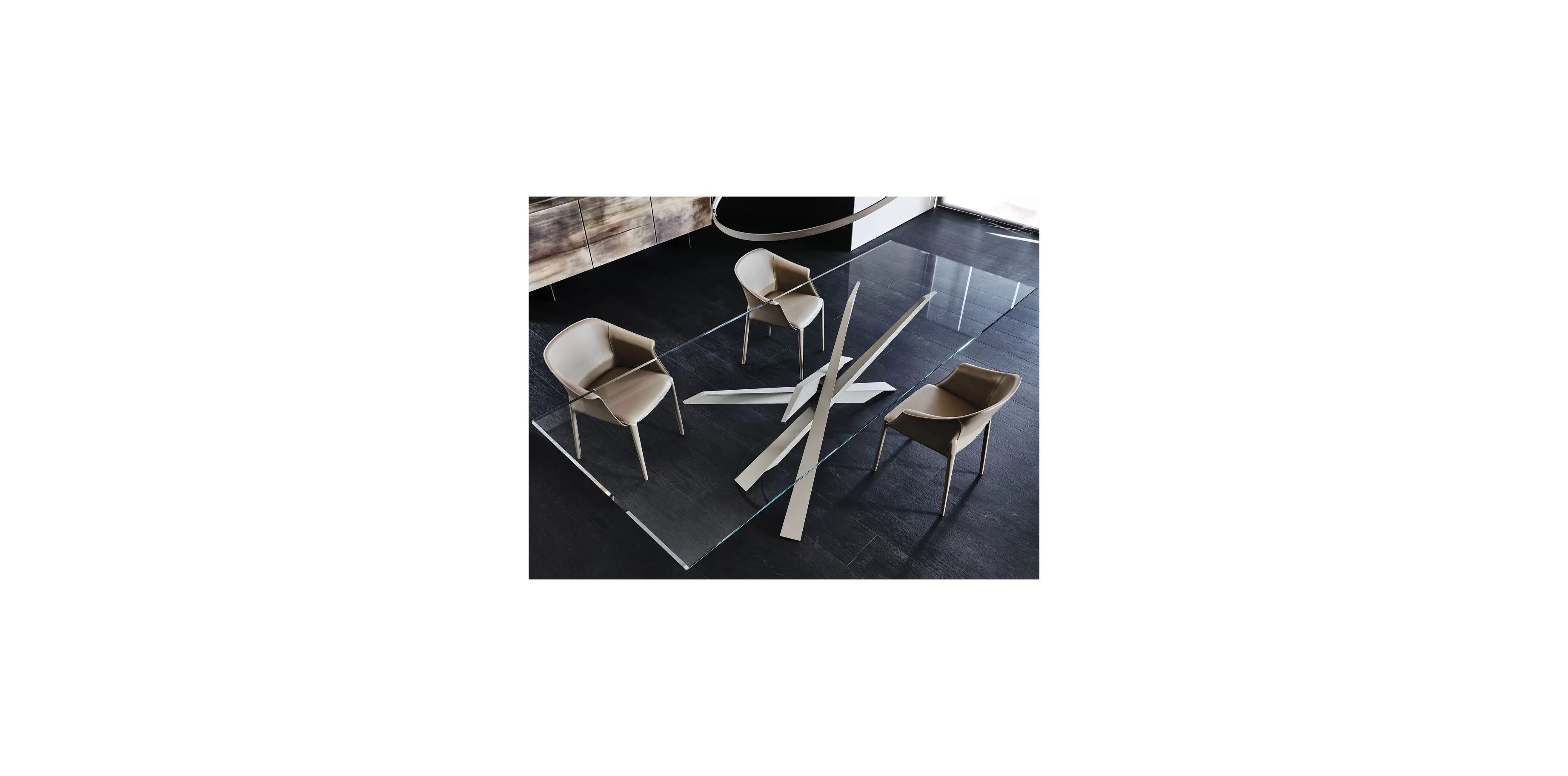 Découvrez la nouvelle table Lancer sur Mobilificio Marchese