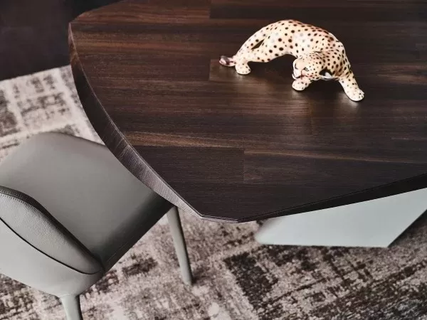 Furnish your home with the Tyron Wood table by Cattelan Italia