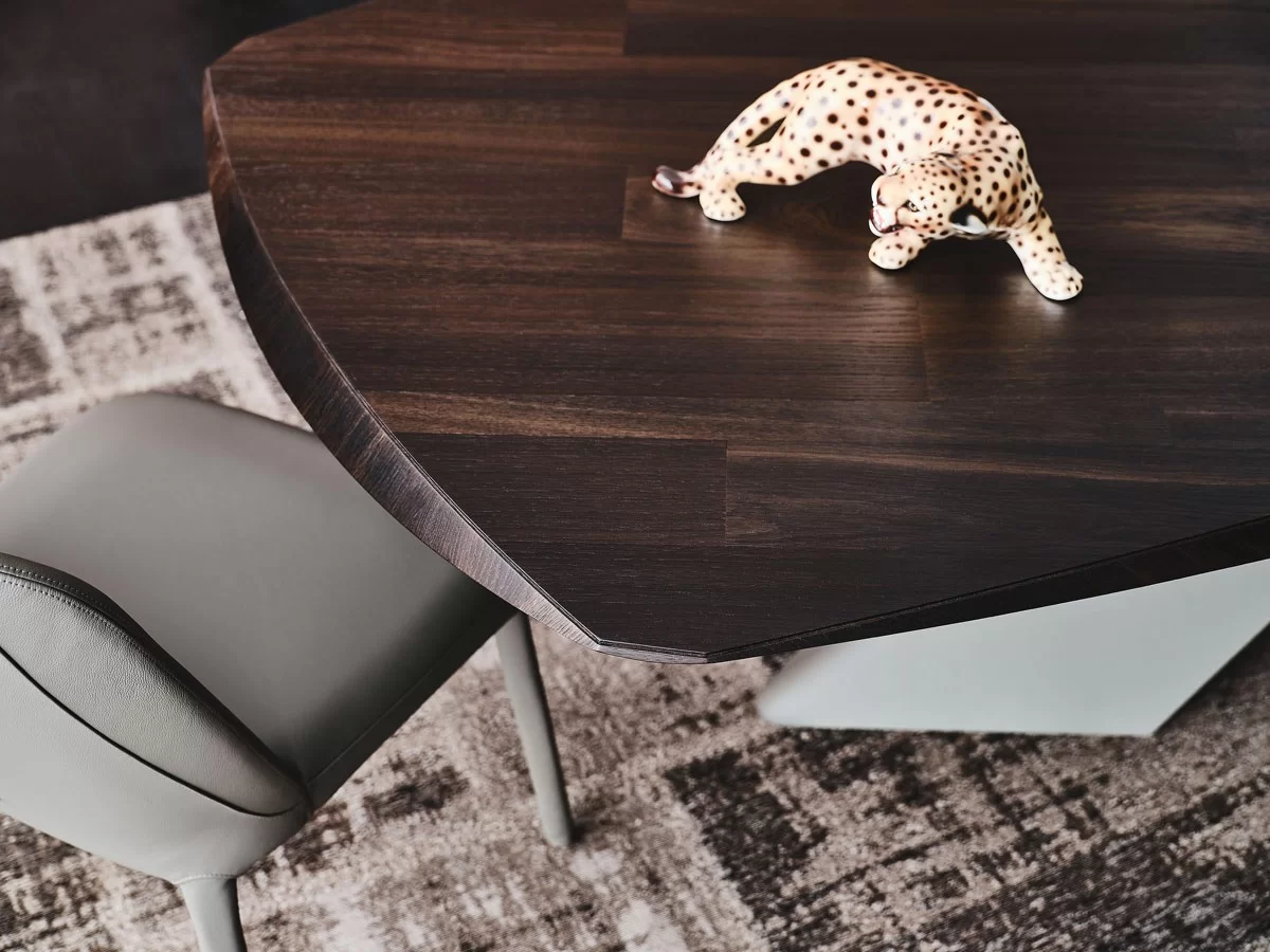 Furnish your home with the Tyron Wood table by Cattelan Italia