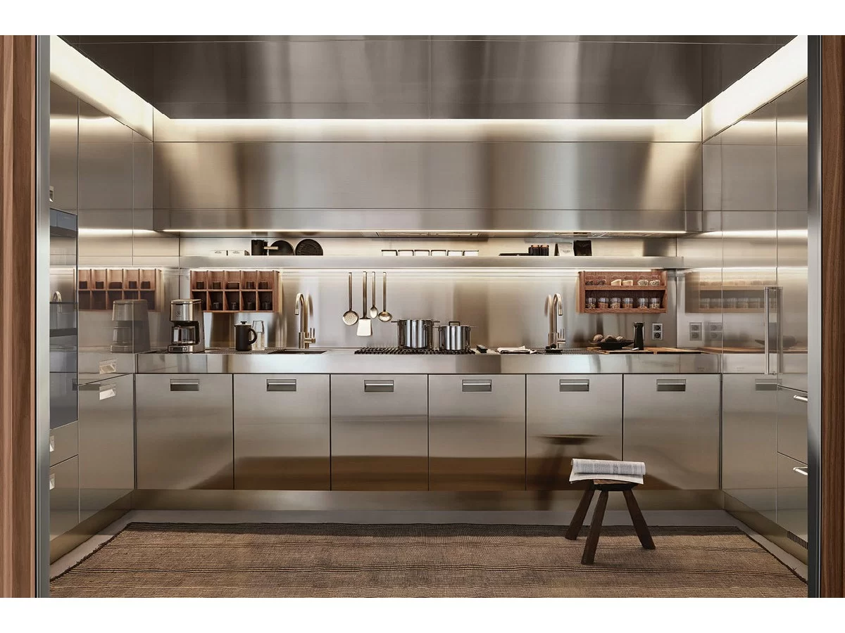 Renew your kitchen with Arclinea: choose the Italia model