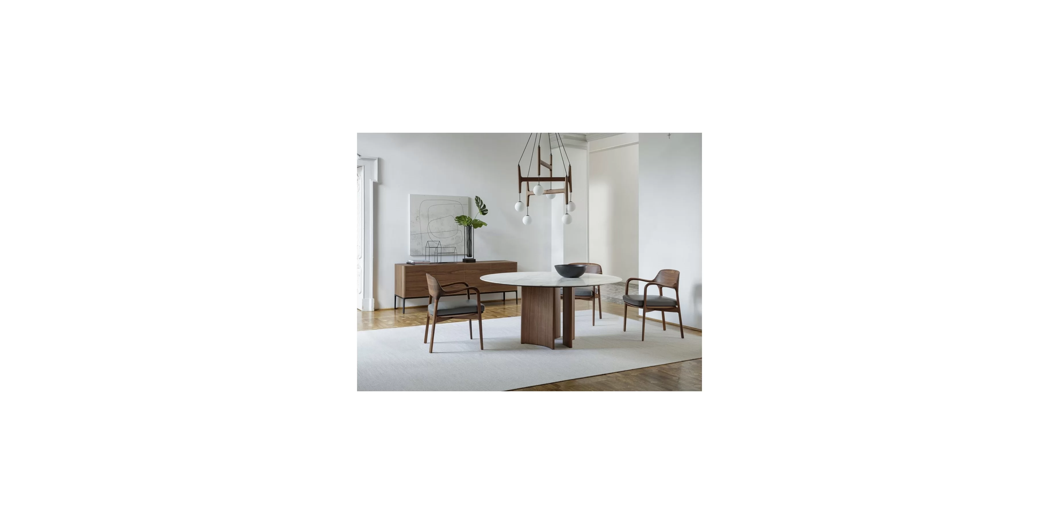 Furnish your dining room with the Alan table by Porada