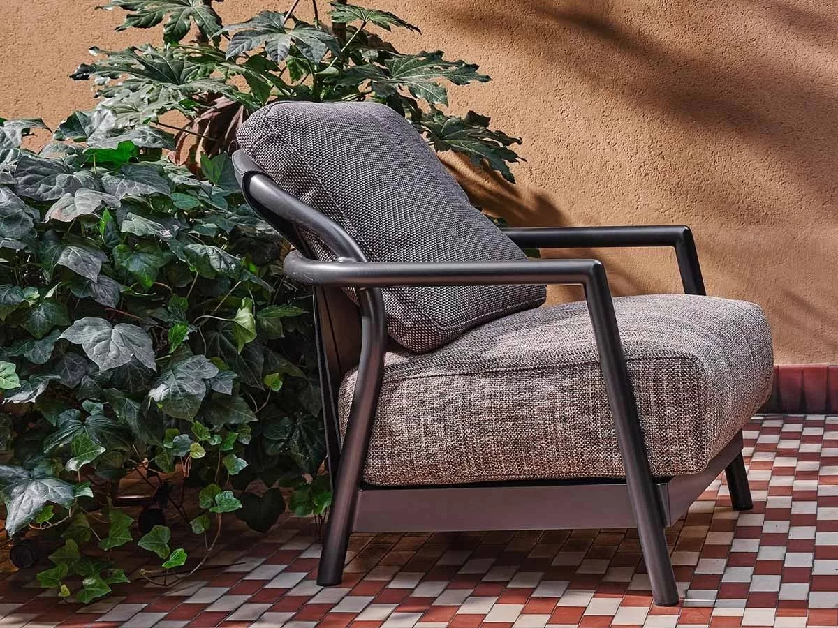 Alison Outdoor Armchair Flexform