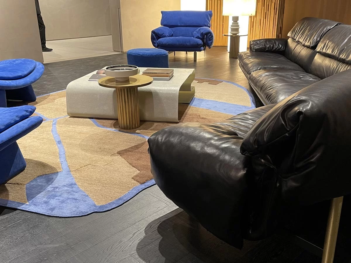 Furnish your living area with the Dune coffee table by Baxter Italy