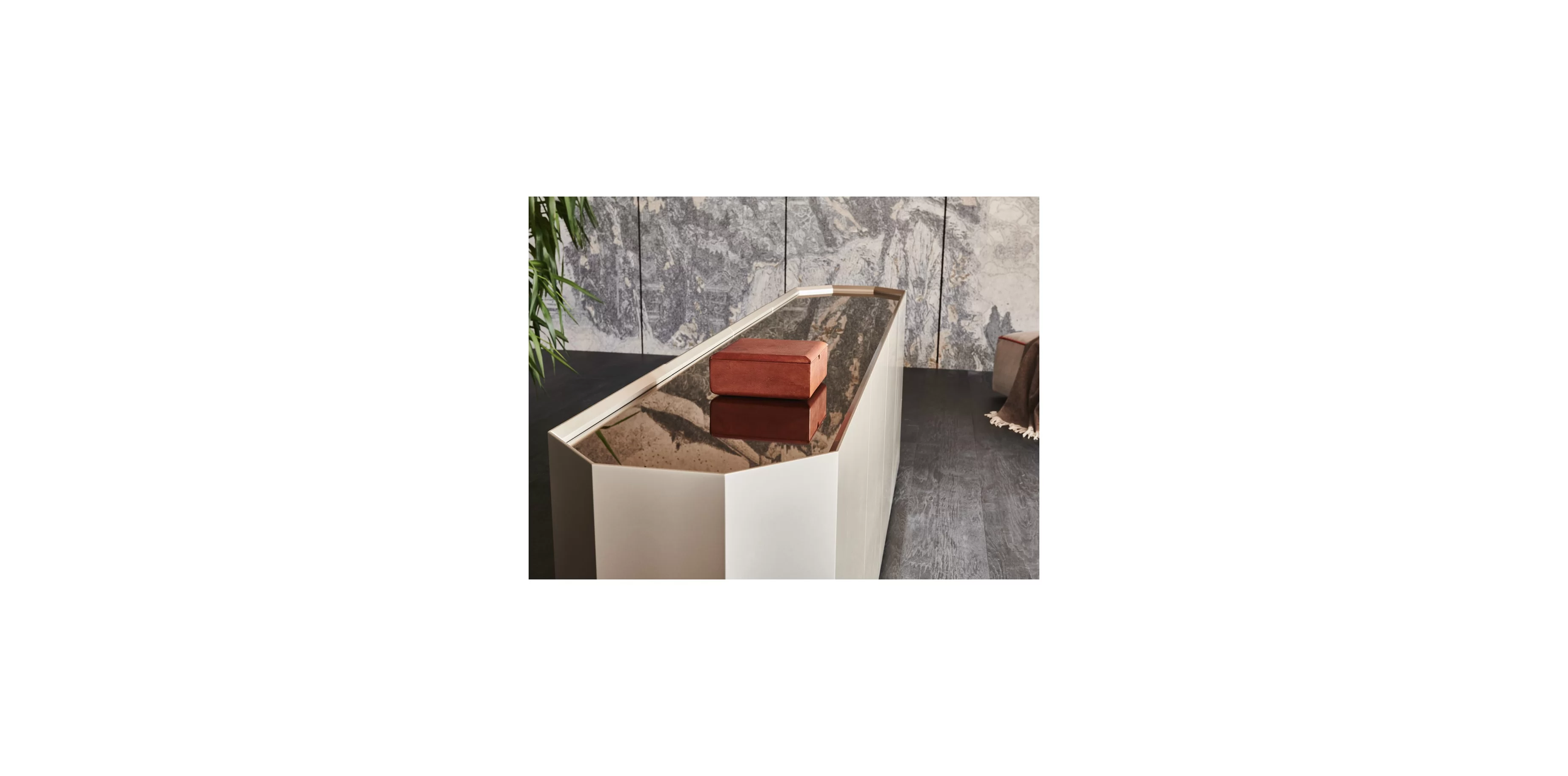 Chelsea Sideboard Cattelan Italia | Sculptural design | Marchese 1930