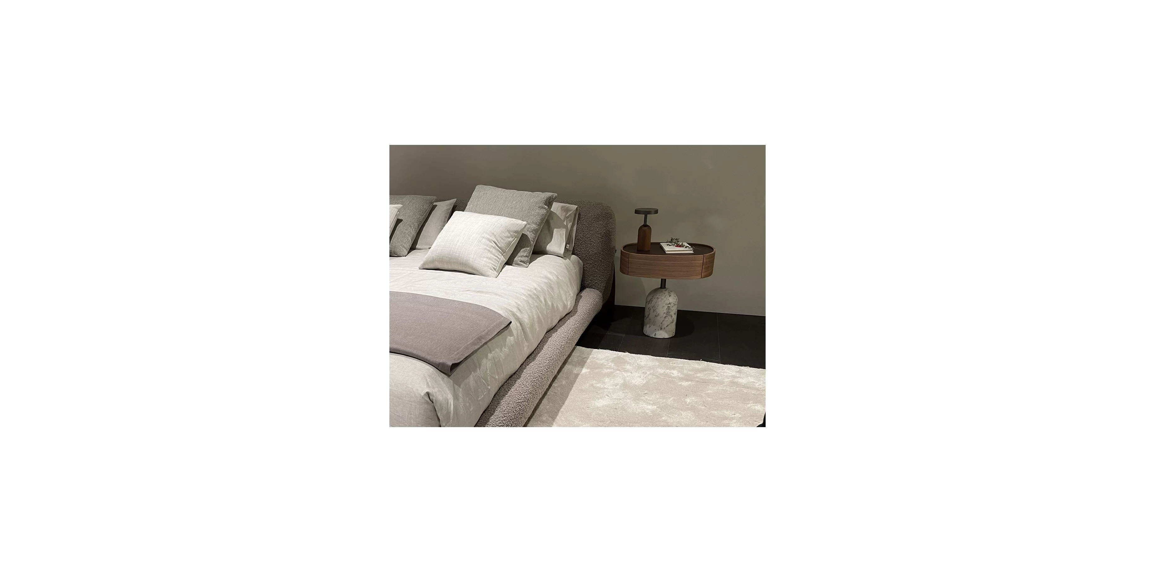 Mesa de noche Ekero Night de Porada | Diseño Italiano | Marchese 1930