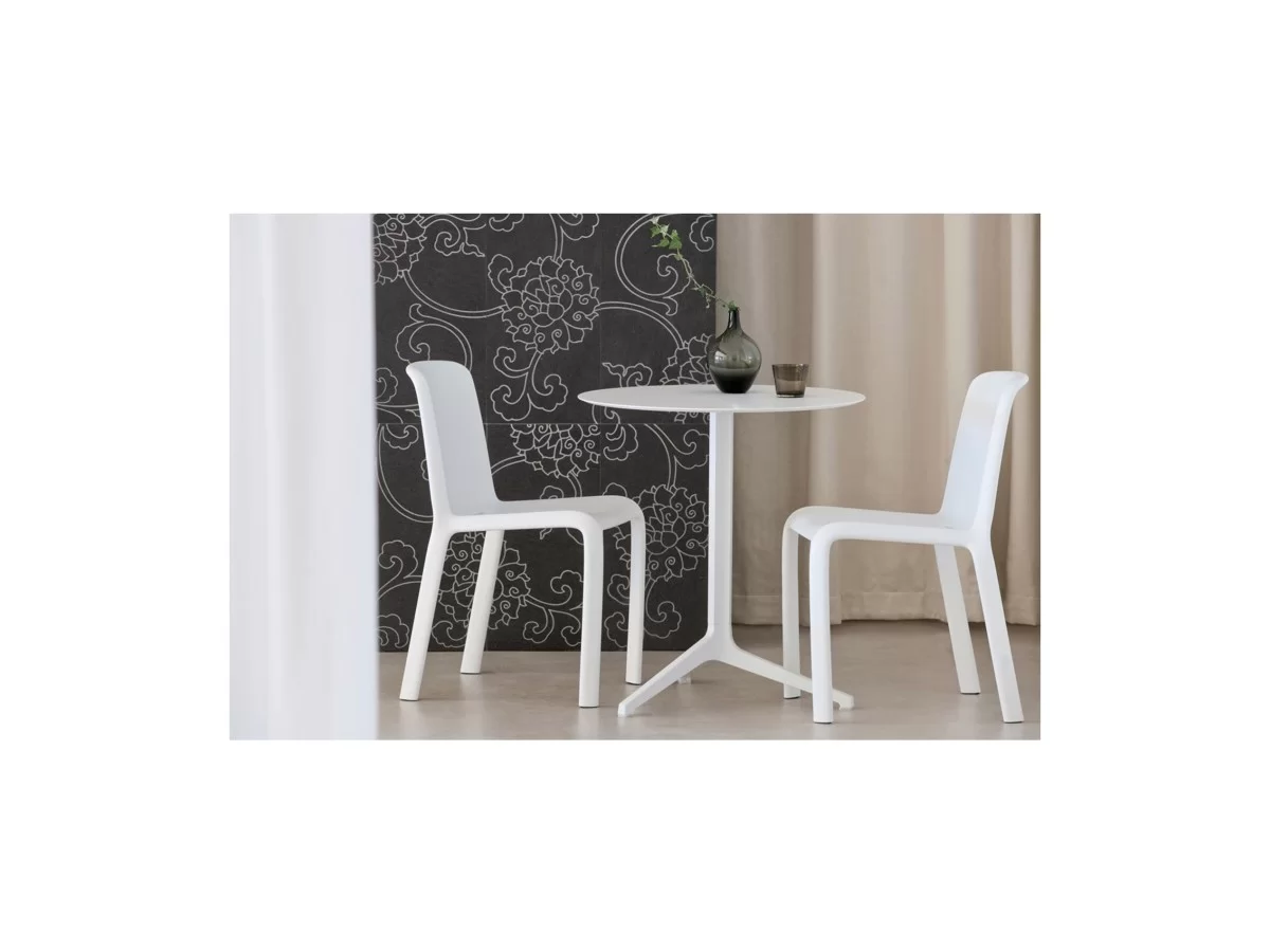Snow chair by Pedrali made in Italy, designed by Odo Fioravanti