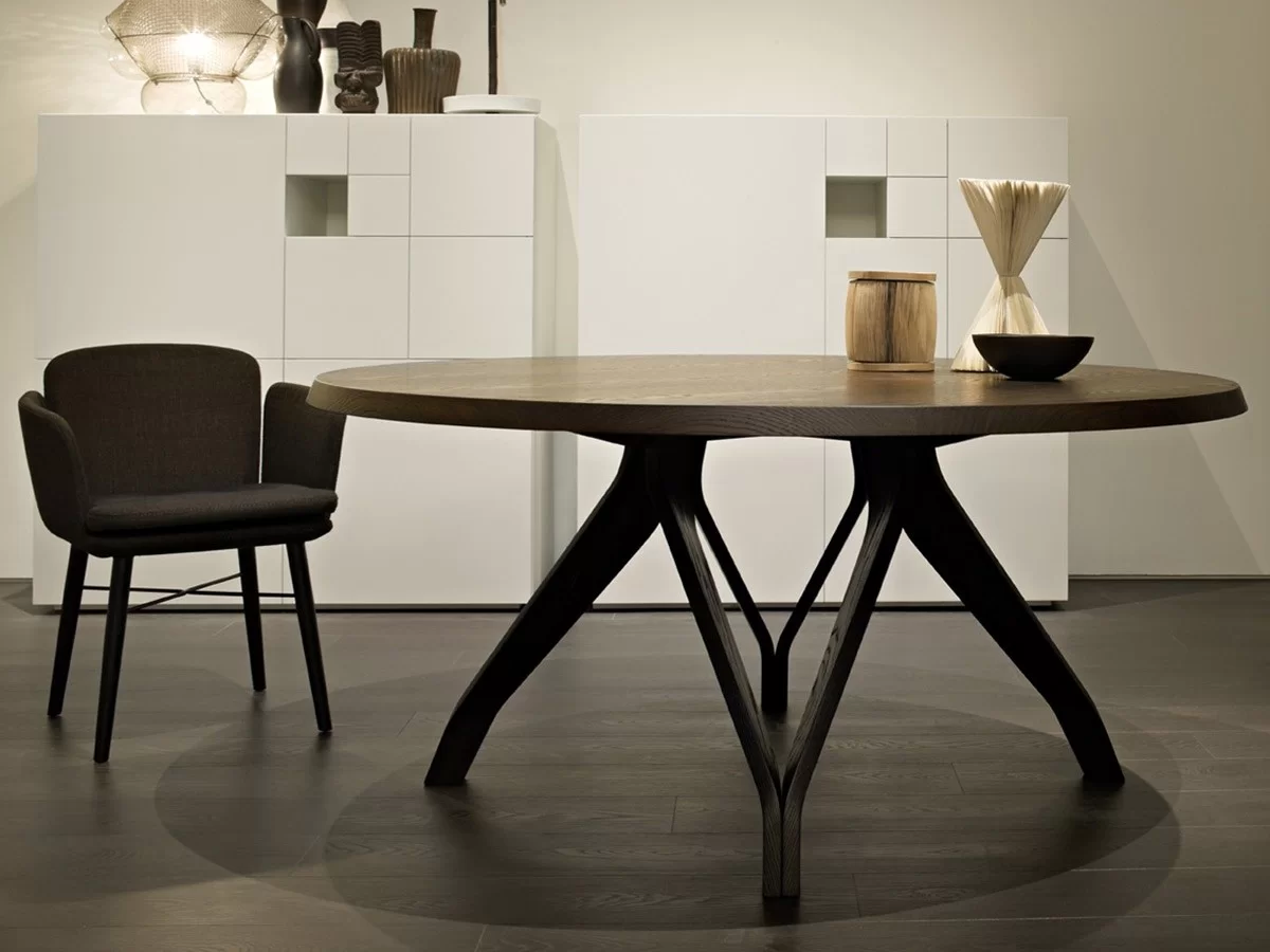 Wow table by Lema