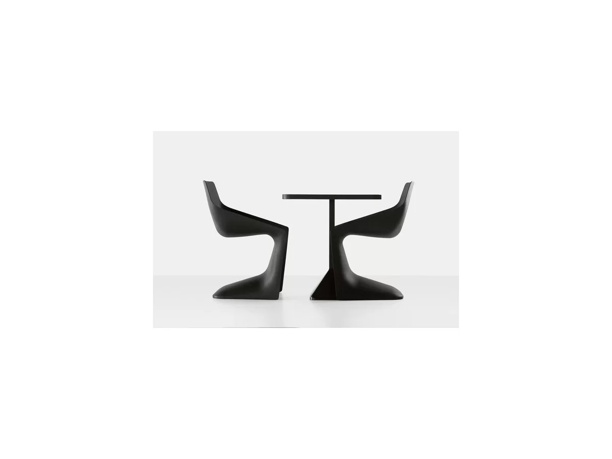 Pulp chair Kristalia: the shape of comfort