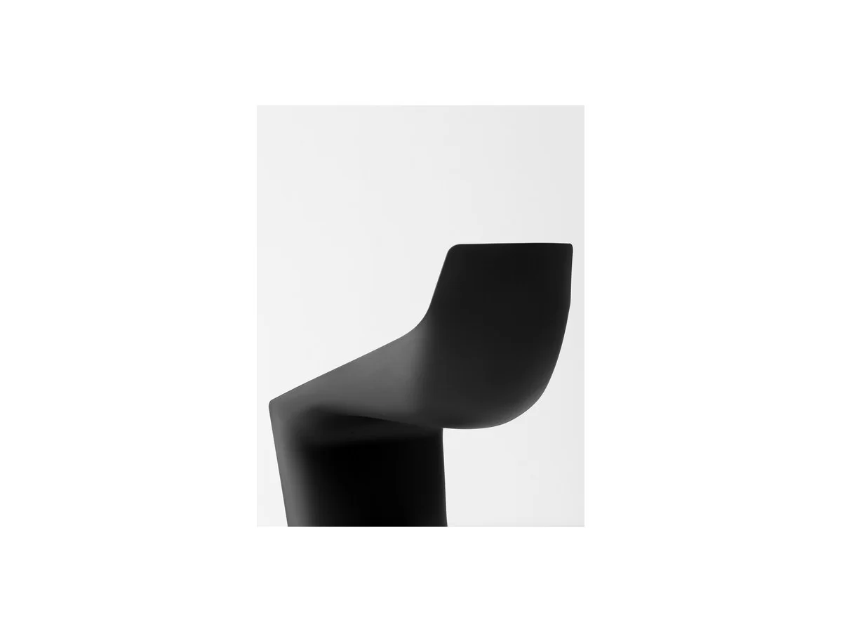 Pulp chair Kristalia: the shape of comfort