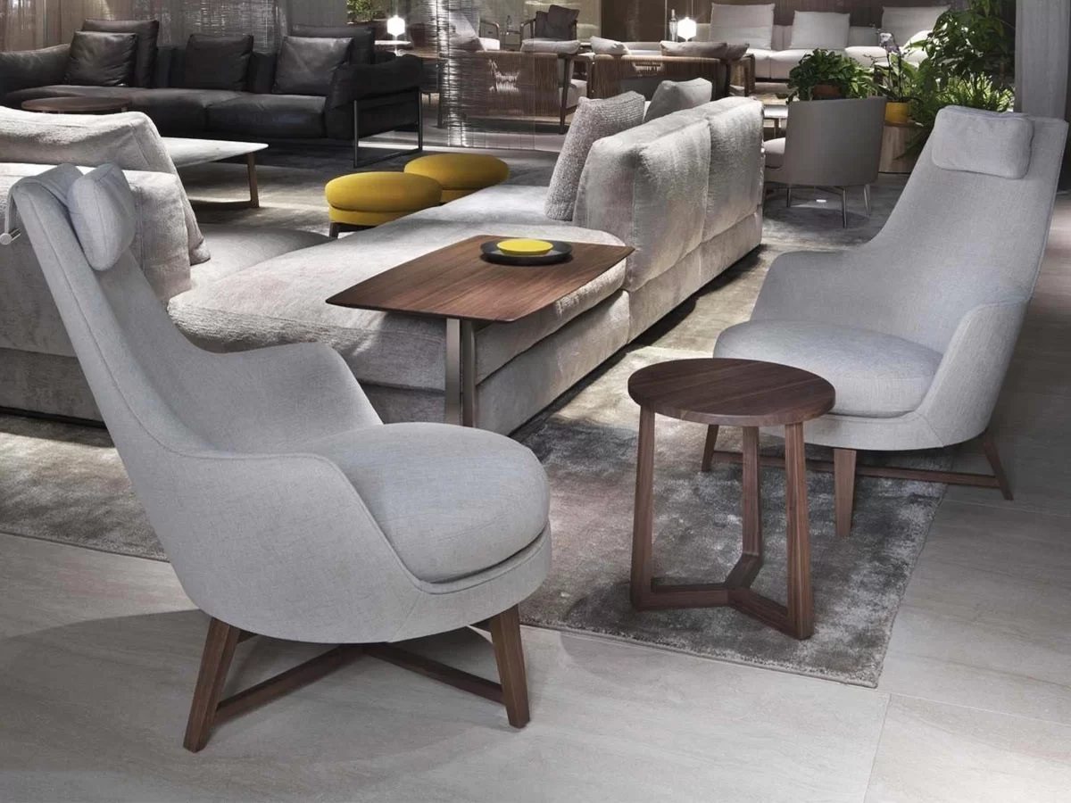 Guscio Alto armchair by Flexform