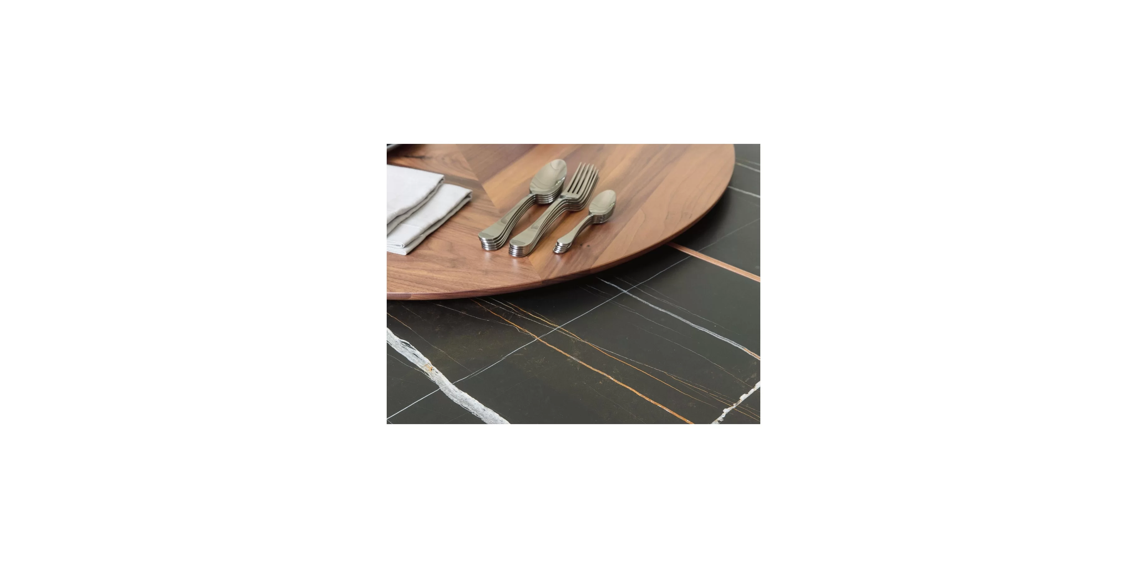 Porada Thayl Table | Choose your version | Mobilificio Marchese