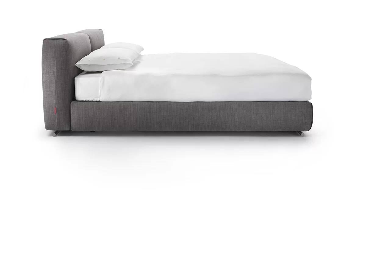 Asolo Flexform bed